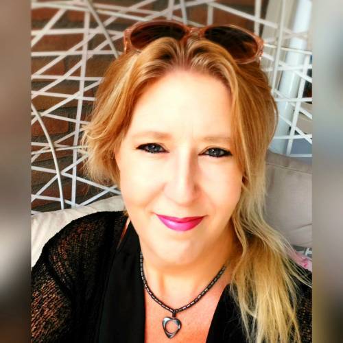 Renee Bergquist's Instagram, Twitter & Facebook on IDCrawl